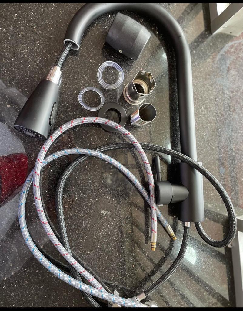 Pull Out Tap Maat Black – KENTMAX HARDWARE